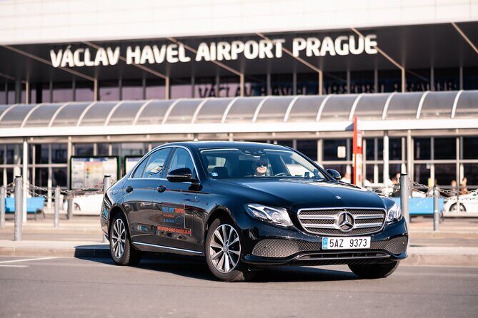Private Departure Transfer: Prague Airport - Key Points
