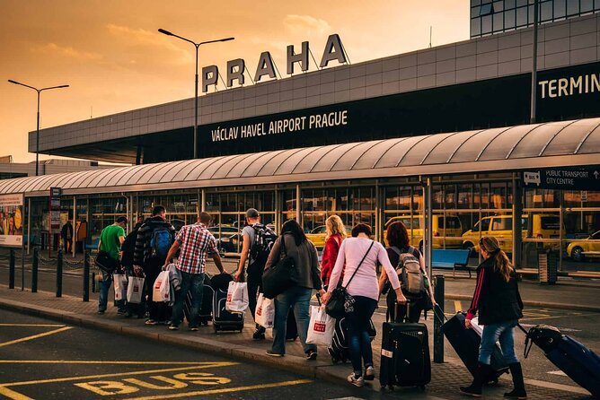 Private Departure Transfer: Prague Airport - Punctuality and Reliability