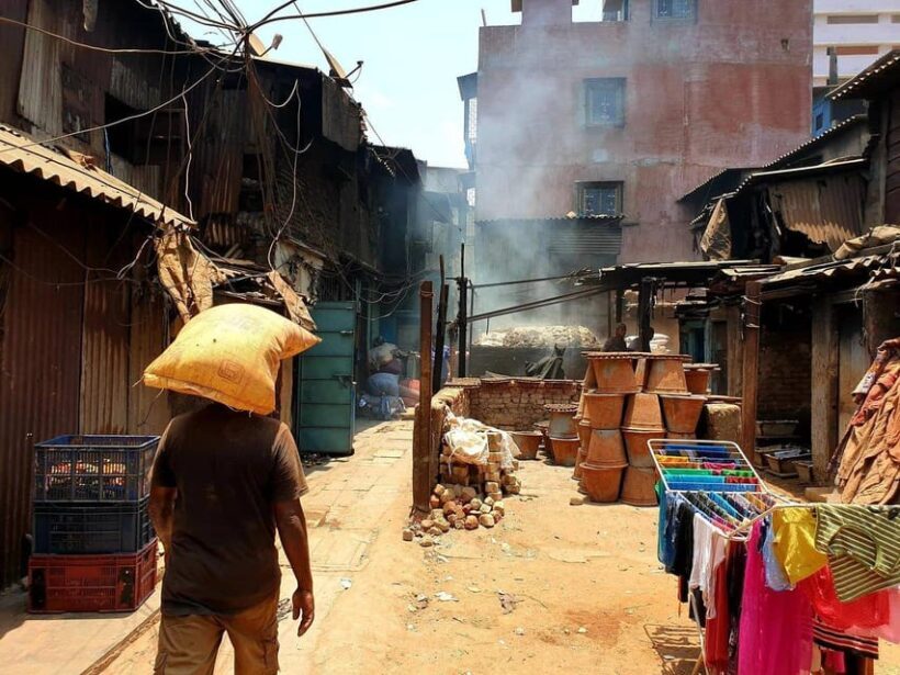 Private Dharavi Slum, Dabbawalas and Dhobhighat Tours - FAQs