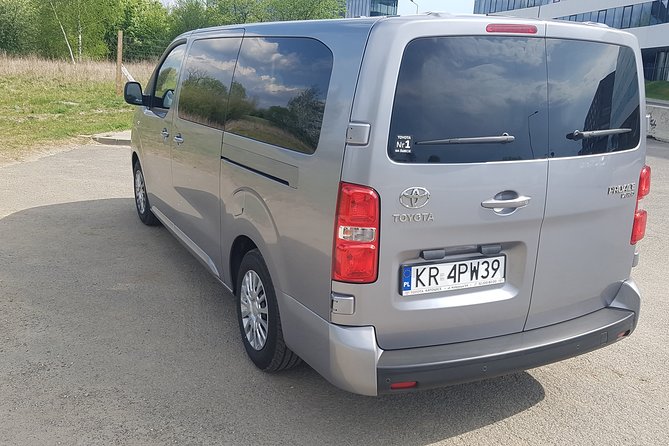 Private door-to-door transfer from Krakow to Prague - Who Should Consider This Transfer?