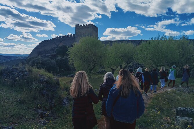 Private Douro Valley Tour With Sommelier, Lunch and Wine Tasting - Visiting the Wineries