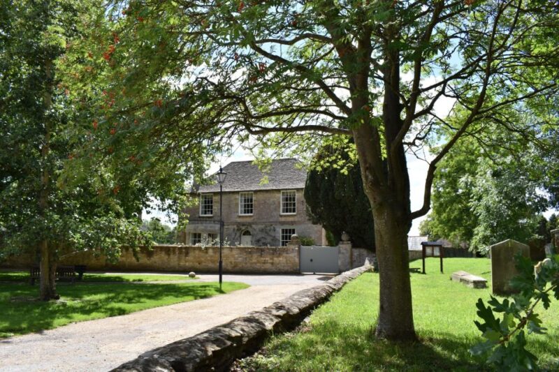 Private Downton Abbey Day Tour, including Pub Lunch - Key Points