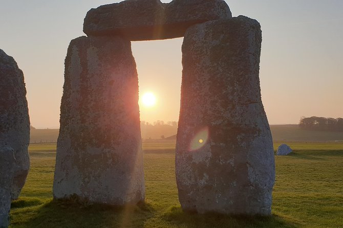 Private driver guided tour Stonehenge - The Cost and Value