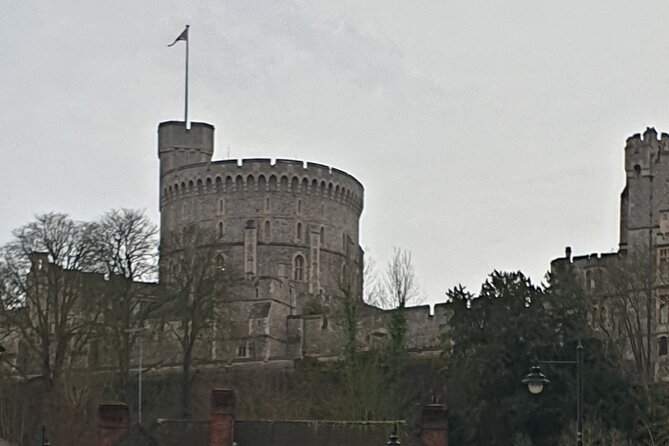 Private Driver Guided Tours Windsor Castle Stonehenge - Tour Expectations