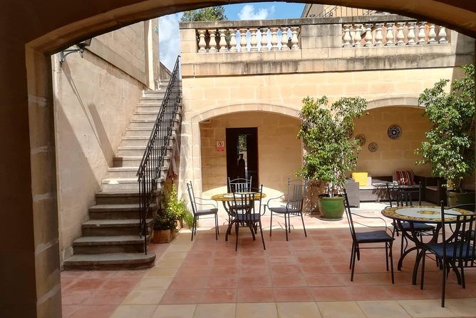 Private Driver Malta Review: Comfort and Flexibility - About Your Stay