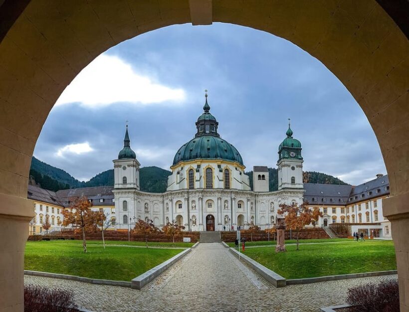 Private driver: Munich to Neuschwanstein, Linderhof & Ettal - In-Depth Look at the Itinerary
