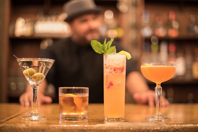 Private Drunk History Tour: 4 historic bars & 5+ hours - A Walk Through History and Happy Hour