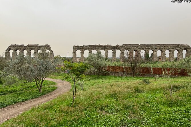 Private E-Bike Tour of Appian Way, Aqueduct & Catacombs With Food - Aqueduct Sights