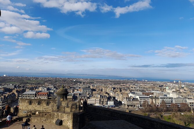 Private Edinburgh Old Town and Royal Mile Walking Tour - Key Points