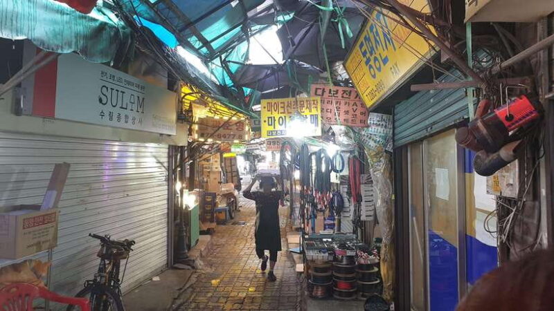 Private evening at leisure in Seoul with an English-speaking guide - The Bottom Line