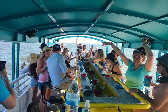 Private Evening Boat Ride through Ft Lauderdale, fits up to 20 - Key Points