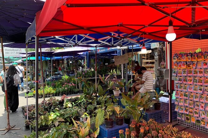 Private Exclusive Guided Chatuchak Weekend Market Shopping Tour - FAQs