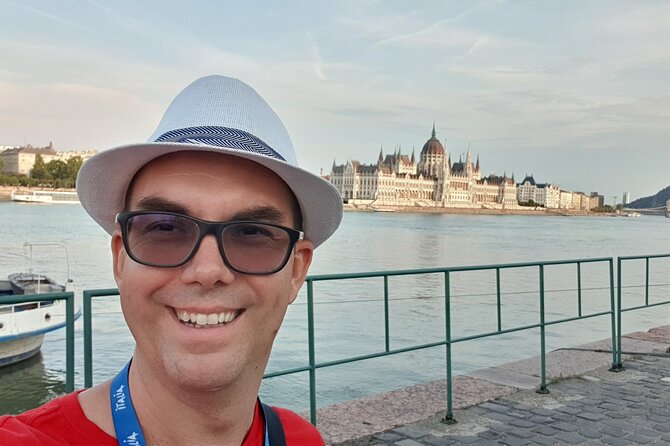Private Family Friendly Walking Tour With Children in Budapest - Meeting and Accessibility