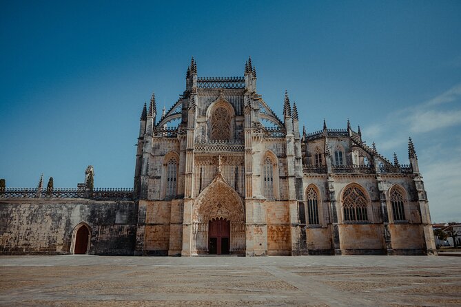 Private Fátima, Batalha, Nazaré, and Óbidos Tour - Itinerary Highlights