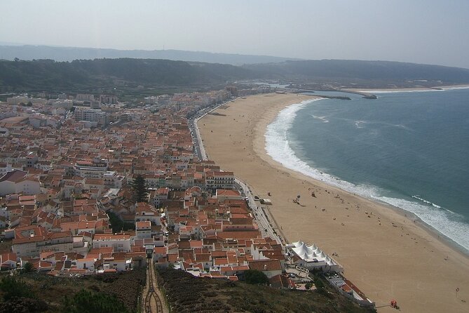 Private Fátima, Nazaré and Óbidos Full-Day Tour - Experiencing Nazaré