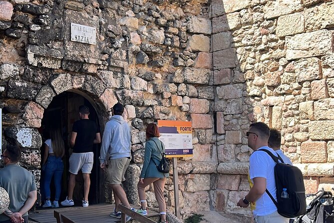 Private Fátima-Nazaré-Óbidos Tour W/Hotel Pick up - Knowledgeable and Friendly Guides