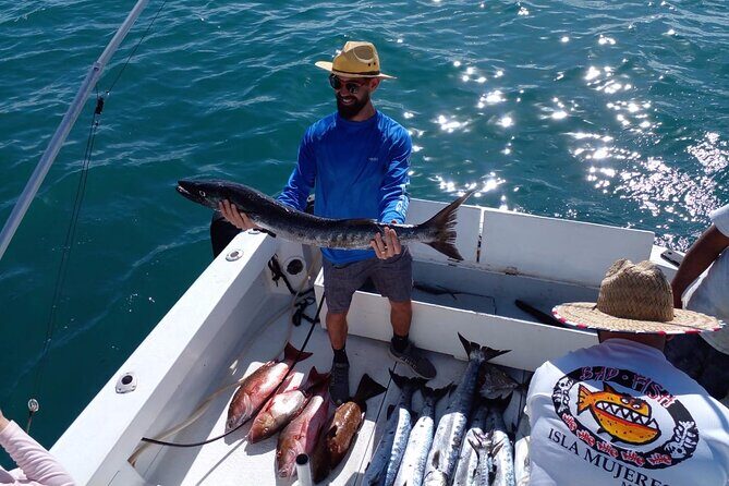 Private fishing charter Bertram 31ft 6 pax max if you don't fish you don't pay - Setting the Scene: What to Expect from this Cancun Fishing Trip