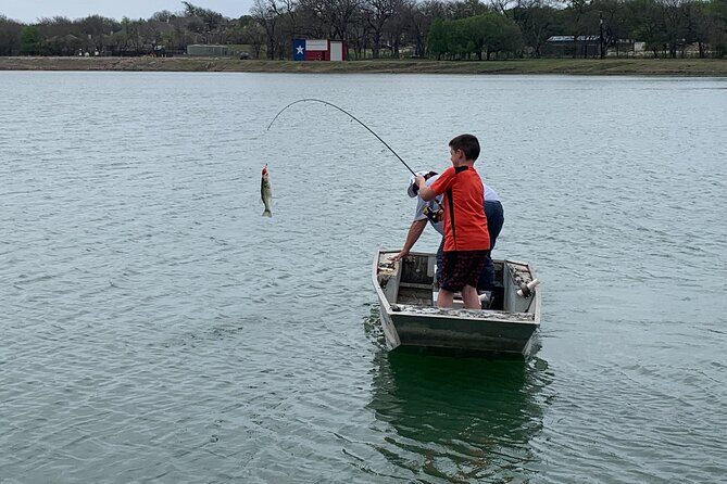 Private Fishing on Bass Stocked Lake - Key Points