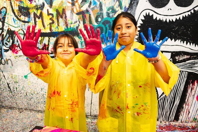 Private Fluid Art Class in Houston - Meeting Point and Logistics