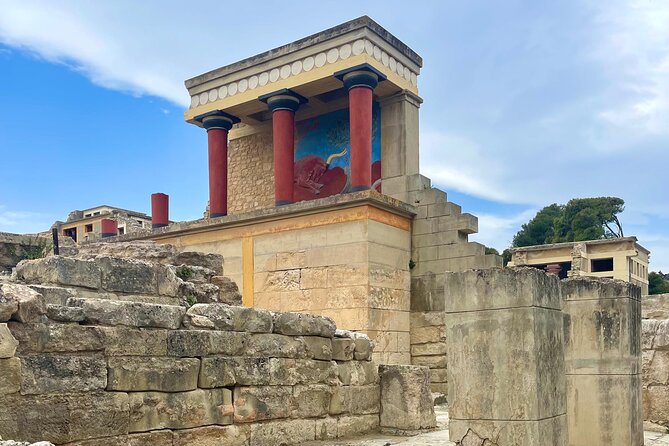 Private Full-Day Adventure: Knossos, Museum & Melidoni Cave - Visiting the Heraklion Archaeological Museum