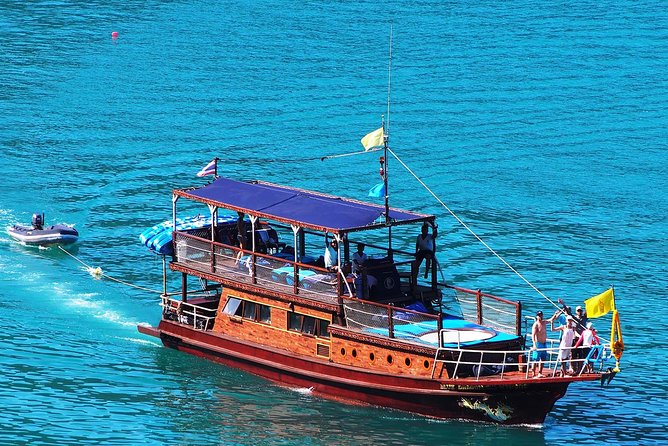 Private Full-Day Blue Dragon Yacht for Snorkeling Koh Tan & Visit Pink Dolphin - What’s Included and What’s Not