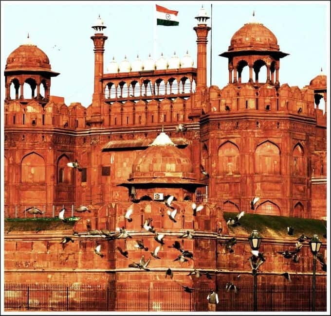 Private Full-Day City Tour of Old and New Delhi - An In-Depth Look at the Itinerary