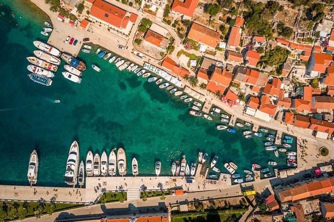 Private Full-Day Croatian Islands Boat Tour From Trogir - Dining in Maslinica: Lunch Options and Local Cuisine
