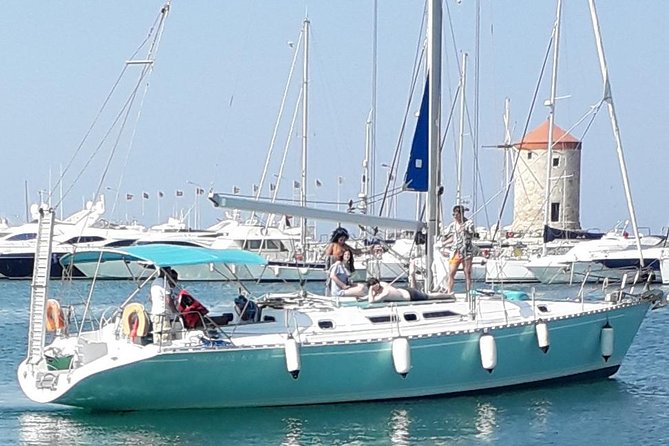 Private Full-Day Cruise in Greece With Lunch - Inclusions and Amenities