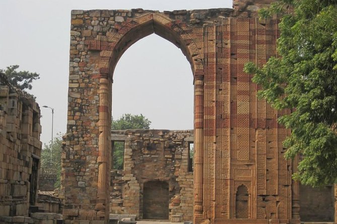 Private Full Day Guided Tour of Delhi and Old Delhi - What Makes This Tour Stand Out?