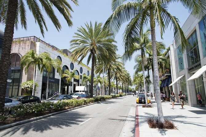 Private Full-Day Hollywood and Santa Monica Tour with Pickup - The Itinerary: A Well-Curated Snapshot of LA