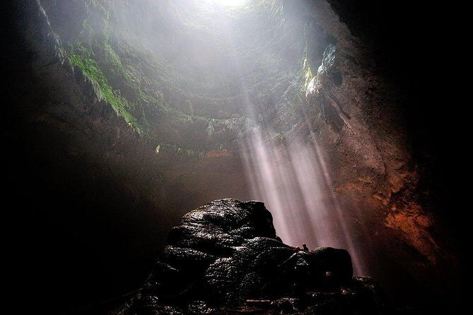 Private Full Day Jomblang and Pindul Caves Oyyo River Tubing Tour - Key Points