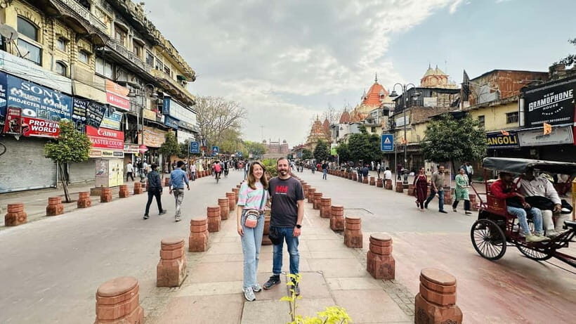 Private Full Day New & Old Delhi City Tour with Female Guide - Who Should Consider This Tour?