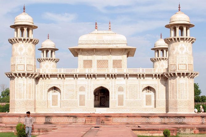 Private Full Day Tour Agra With Taj Mahal - Authentic Experiences and Practical Tips