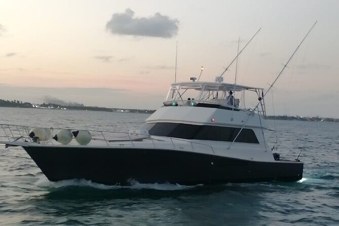 Private Full Day Tour by Yatch in Cancún - The Sum Up