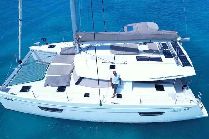 Private Full Day Tour Catamaran 44 Big Ben - Key Points