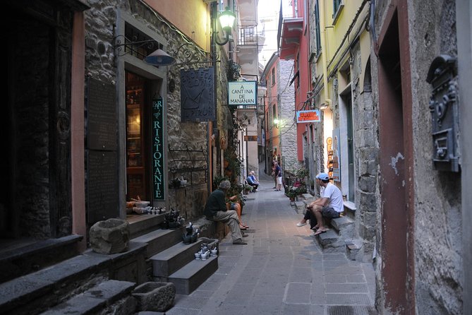 Private Full Day Tour from Genova pier: Cinque Terre - FAQs