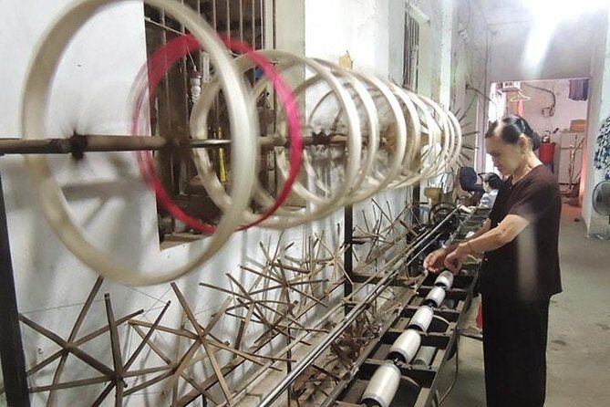 Private full-day tour: Hanoi-Thay pagoda-Tay Phuong pagoda-Van Phuc silk village - Practical Details and What You Need to Know
