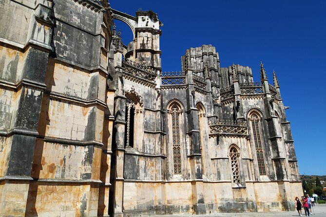 Private Full-Day Tour of Fátima Nazaré Óbidos and Batalha - Key Points