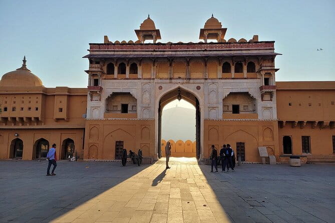Private Full Day Tour of Jaipur Historical and Heritage Places - Transport and Practicalities
