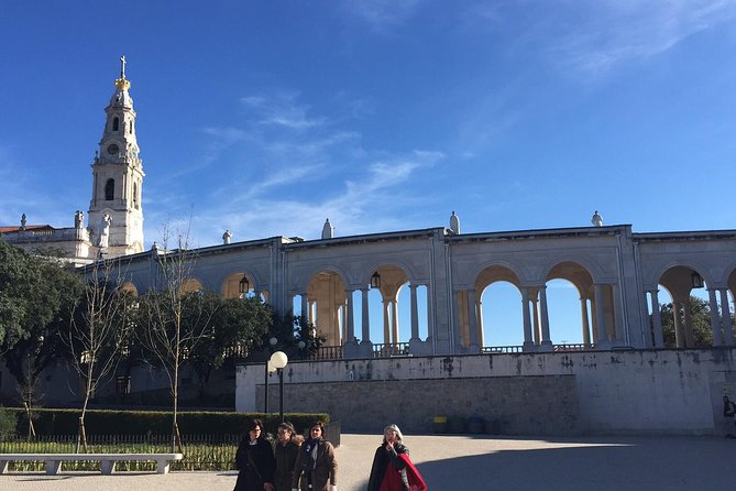Private Full Day Tour To Fatima, Batalha, Nazaré and Óbidos - FAQs