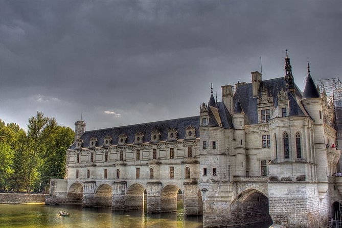 Private Full Day Tour to Loire Valley from Paris with Hotel Pick Up - Who Is This Tour Best For?
