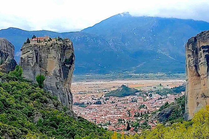 Private Full Day Tour to Meteora from Volos - The Transport and Comfort Level
