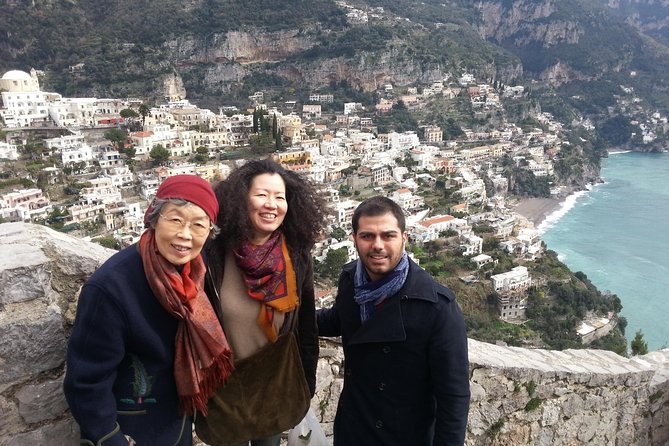 Private Full Day Tour to Pompeii Amalfi Coast and Ravello - Accessibility Features