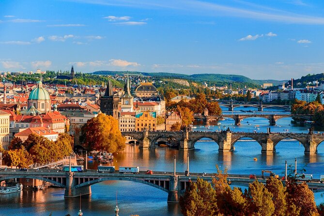 Private Full Day Tour to Prague from Vienna with a Local Guide - Key Points