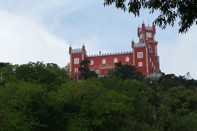 Private Full-Day Tour to Sintra and Cascais - Coastal Lunch at Praia das Maçãs