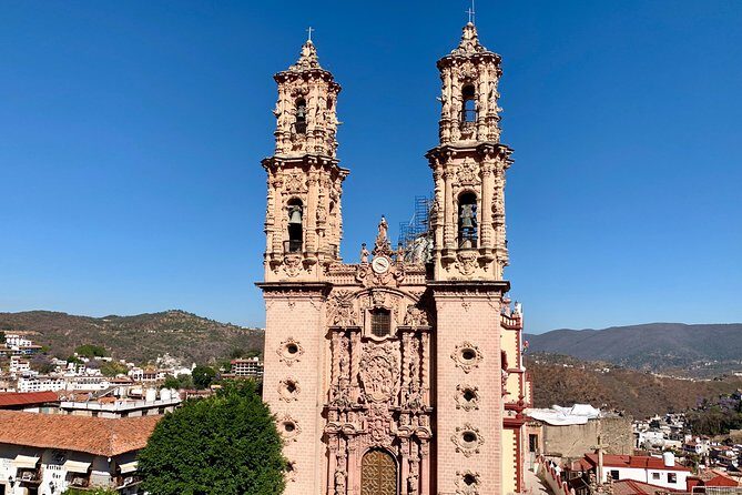 Private Full-Day Tour to Taxco and Cacahuamilpa Grottoes - Key Points
