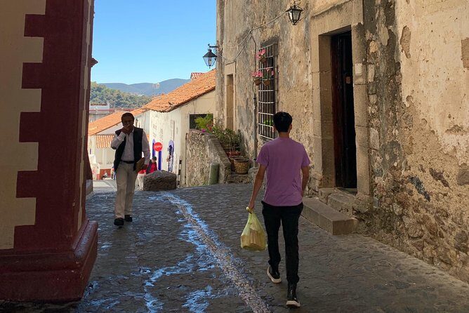 Private Full-Day Tour to Taxco and Cacahuamilpa Grottoes - Who Should Consider This Tour?