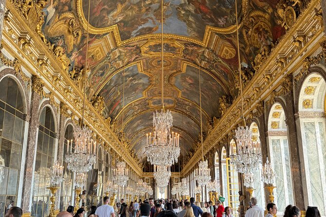 Private Full Day Tour to Versailles and Giverny from Paris with Hotel Pick Up - Who Is This Tour Best For?