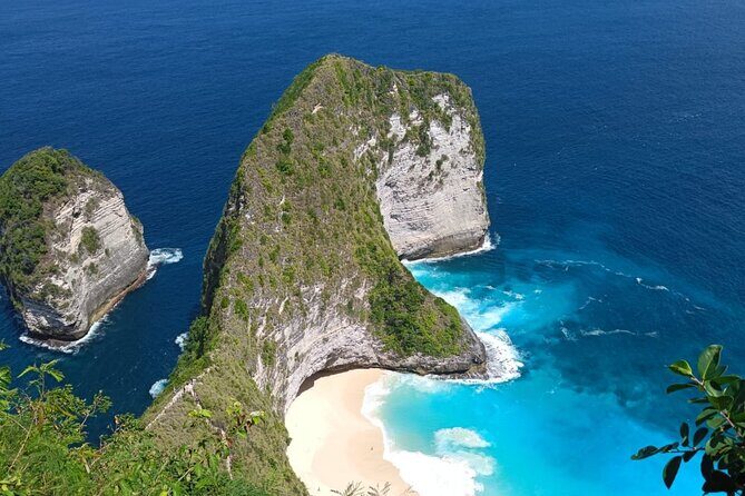 Private Full Day Tour to Visit the Best Places in West Nusa Penida Island - Key Points
