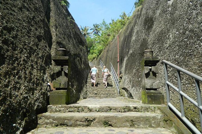 Private full-day tour with hot spring - An In-Depth Look at the Itinerary